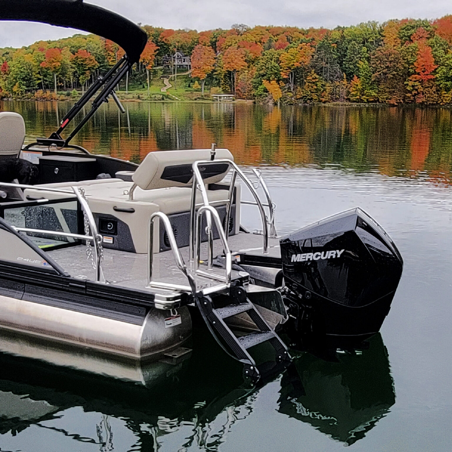 Easy Step Boarding Ladder - Lillipad Marine